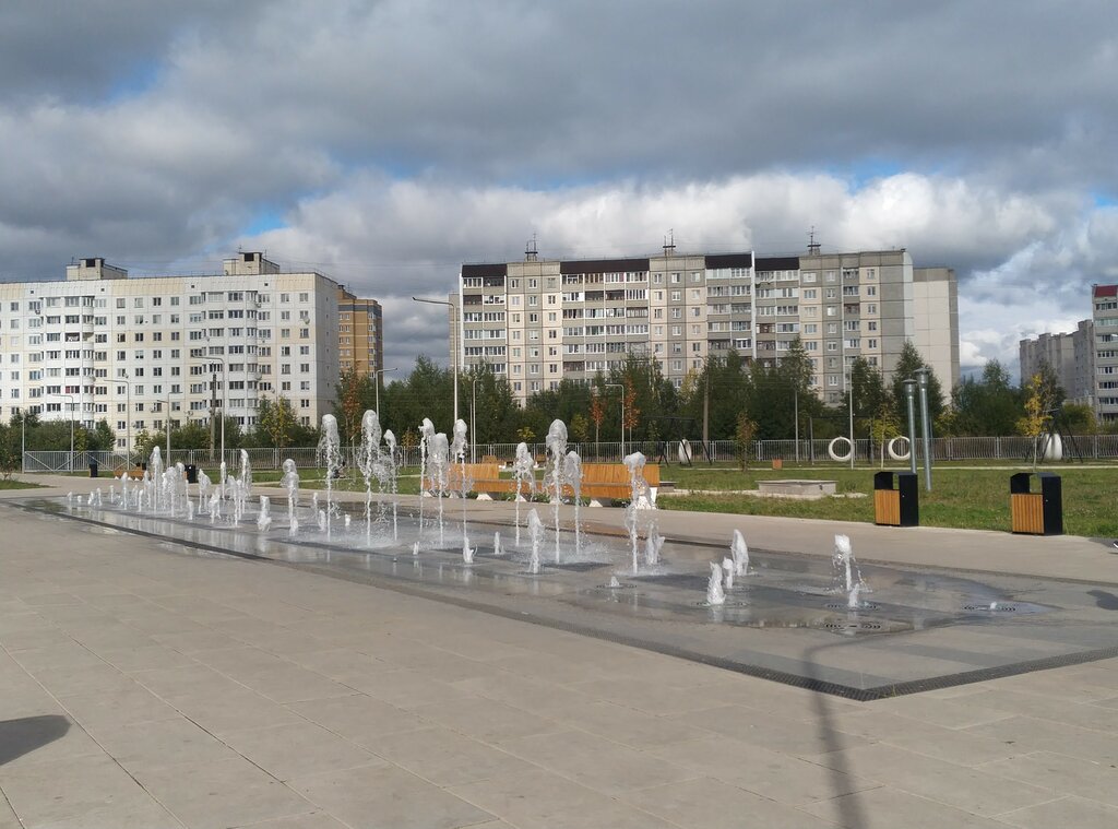 Çeşme Светомузыкальный фонтан, Tver, foto