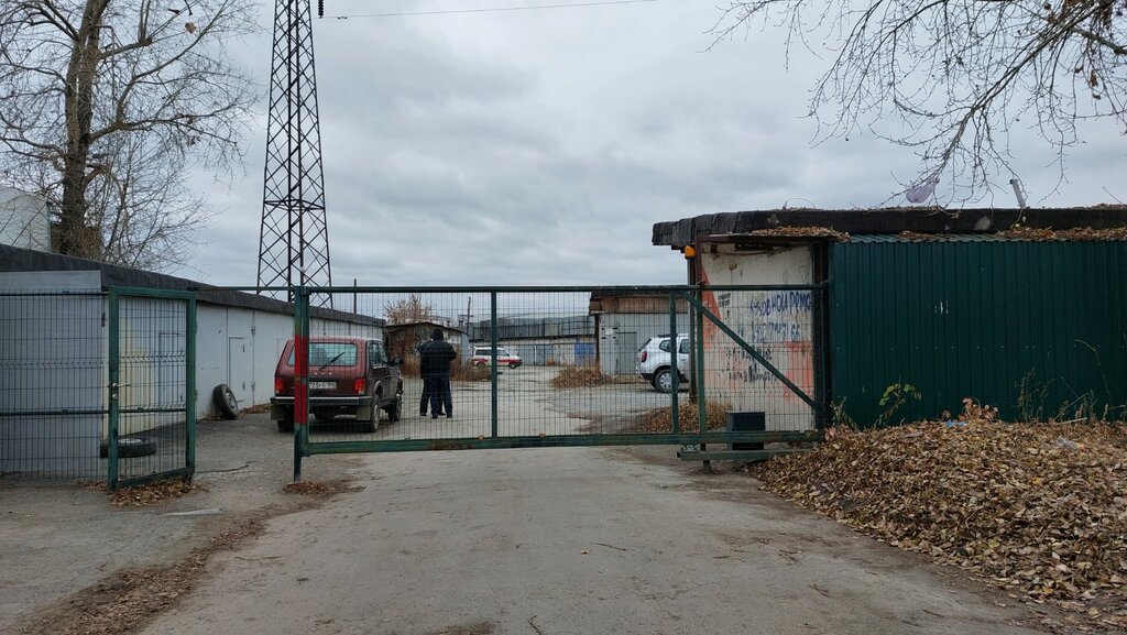 Garajlar Potrebitelsky garazhno-ekspluatatsionny kooperativ № 269, Yekaterinburg, foto