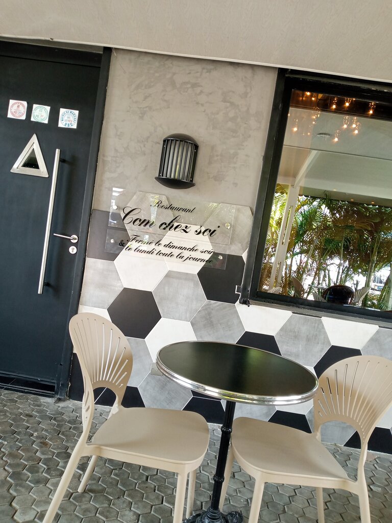 Restoran Com chez soi, Abican, foto