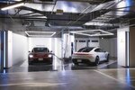 ポルシェターボチャージングステーション (Tokyo Metropolis, Special Ward Minato, Shiba District, Toranomon 1 chome), otomobil satış galerileri  Tokyo'dan