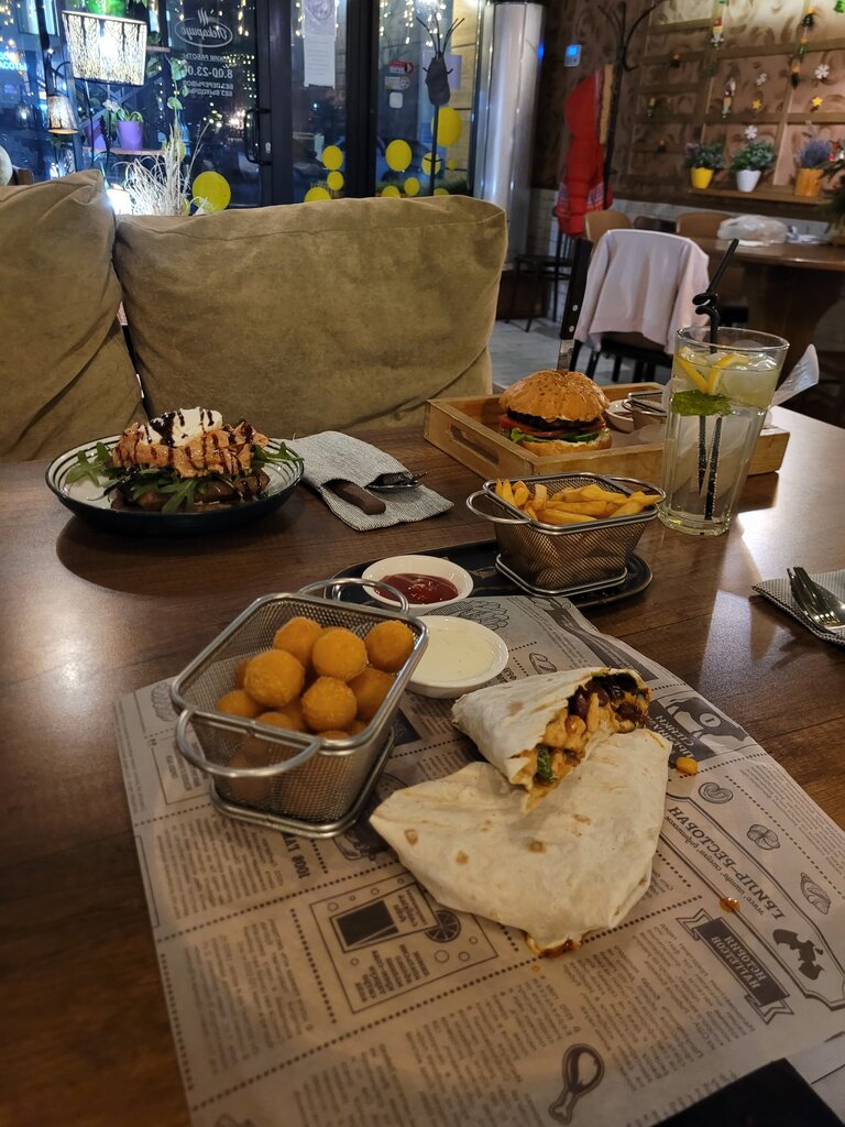 Kahve dükkanları Peccary, Bişkek, foto