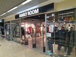 Family room (Vyborgskoye Highway No:15), giyim mağazası  Saint‑Petersburg'dan