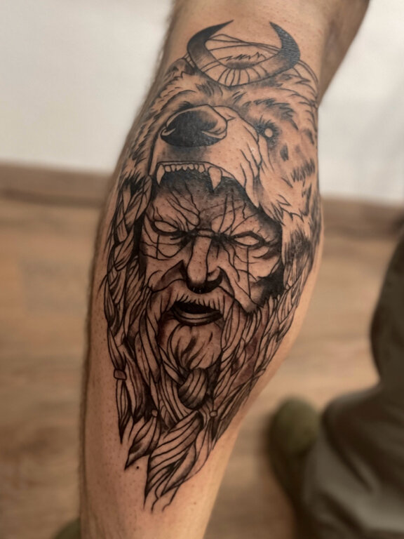 Dövmeciler LyubiTattoo, Tula, foto