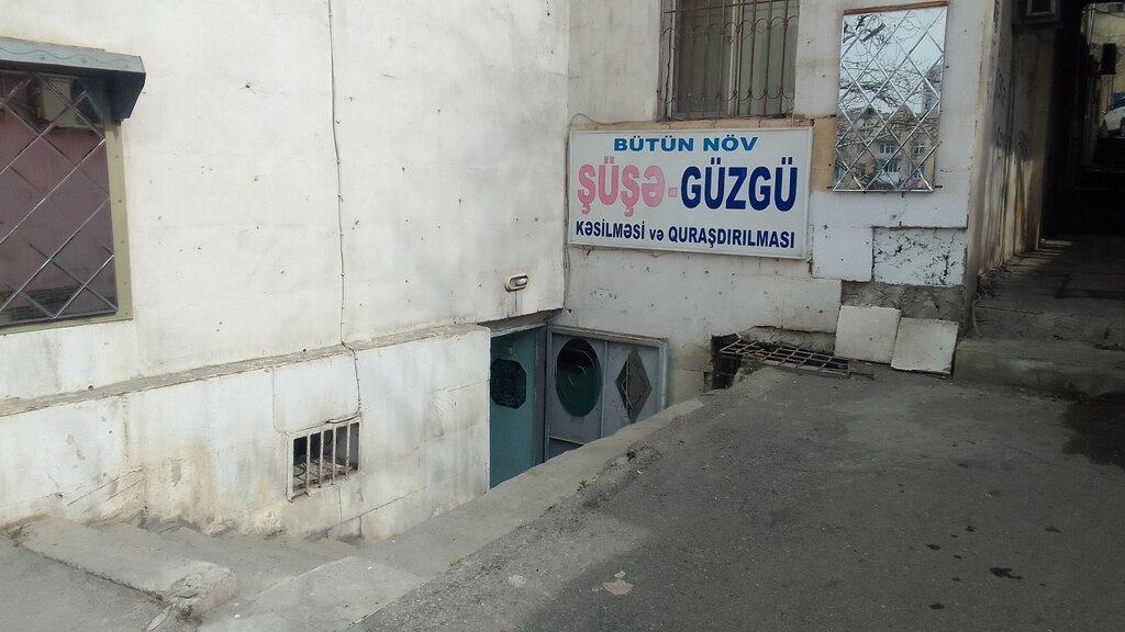 Cam atölye Şüşə-Güzgü, Bakü, foto