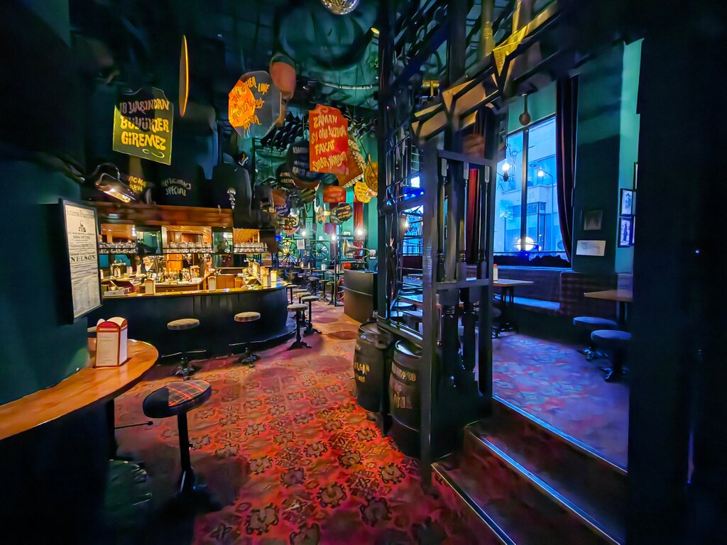 Bar The English Pub, İstanbul, foto