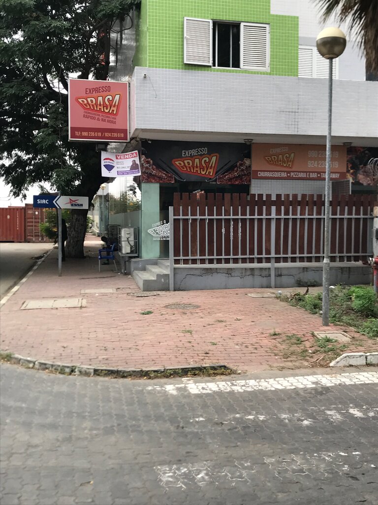Restoran Expresso Brasa, Loanda, foto
