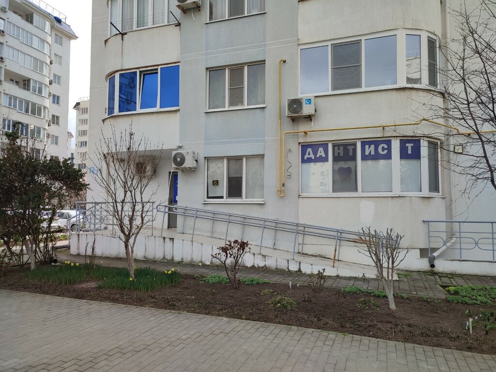 Özel ağız ve diş sağlığı klinikleri ve muayenehaneleri Дантист, Anapa, foto