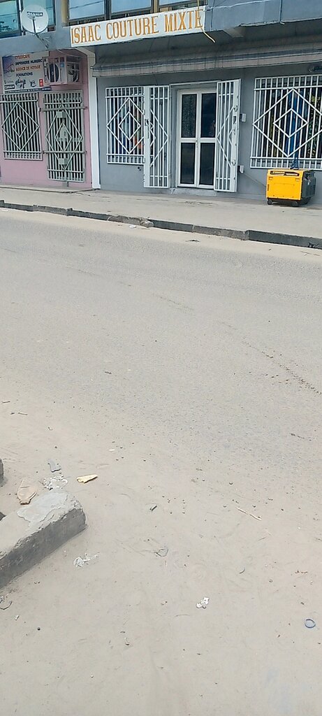 Terziler Issac Couture Mixte, Brazzaville, foto