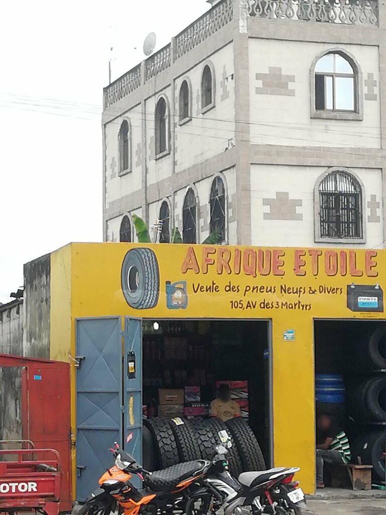 Jant ve lastikçiler Afrique Etoile, Brazzaville, foto