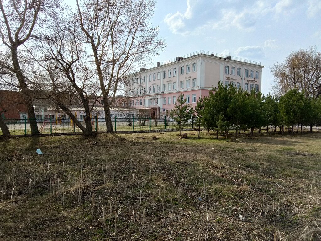 Turistik yerler Аллея Первоклассников, Omsk, foto