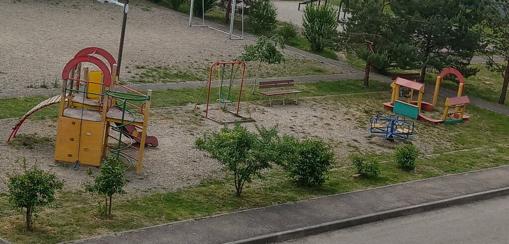 Oyun alanı Playground, Krasnodarski krayı, foto