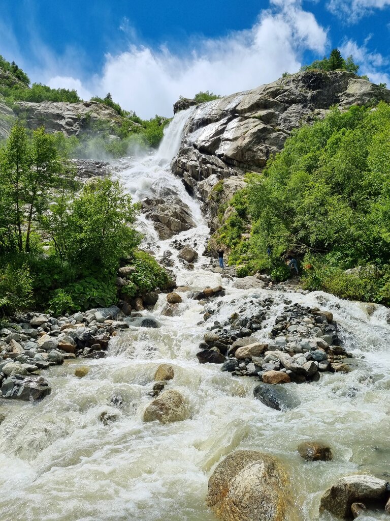 Şelale Alibek Waterfall, Karaçay‑Çerkez Cumhuriyeti, foto