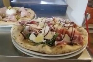 Quisipizza And Burger (Emilia-Romagna, Rimini, Bellaria-Igea Marina, Piazza Giacomo Matteotti, 10), pizzacılar  Bellaria – Igea Marina'dan