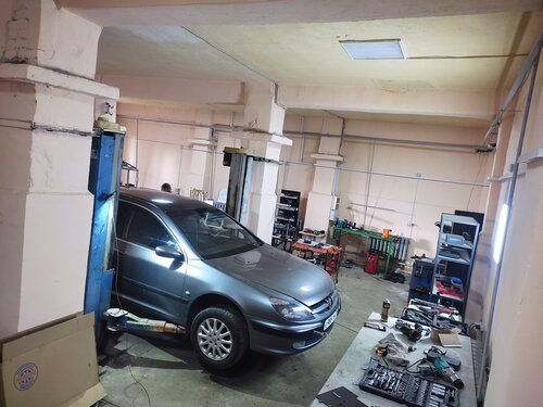 Otomobil servisi AutoCheck, Krichev, foto