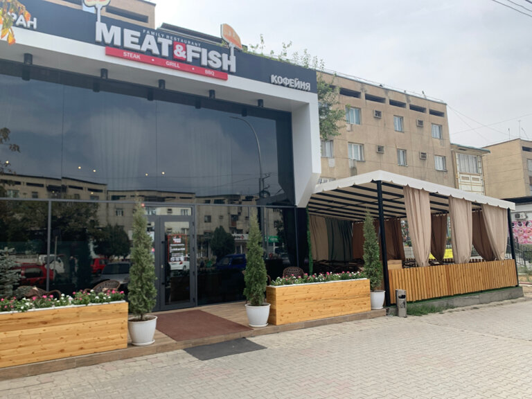 Kafe Meat And Fish, Osh, foto