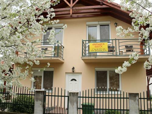 Otel Barbi Apartman, , foto
