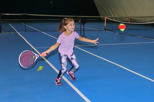 Tenis academy store