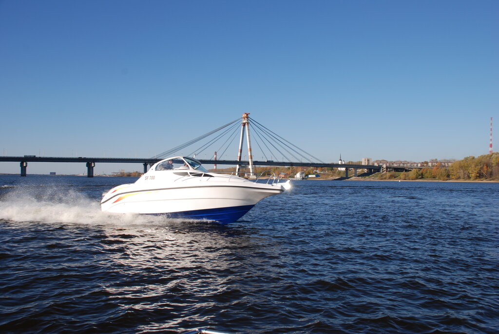 Tekne, kayık, yat Verf 7 futov, Vologodskaya oblastı, foto