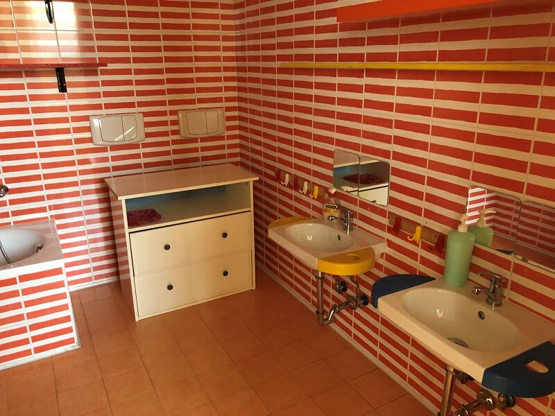 Ortaokul Asilo Nido Allegri Monelli, Pavia, foto