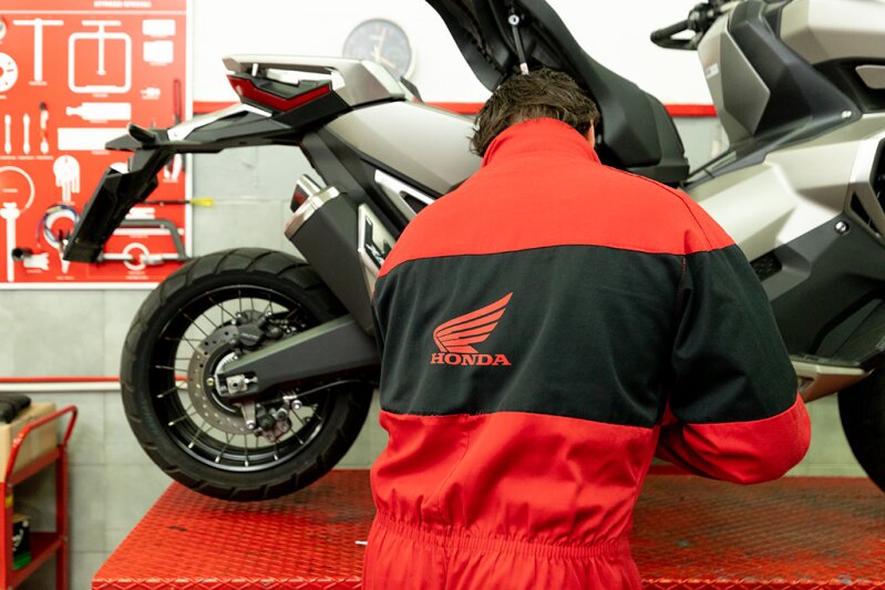 Motosiklet satışı Officina Moto e Scooter di Aliberti Orlando, Salerno, foto