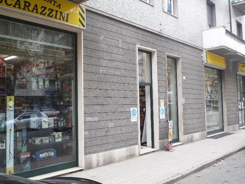Banyo ve klozet mağazaları Ferramenta Scarazzini, Alessandria, foto