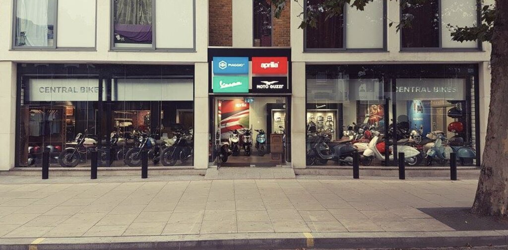 Motosiklet satışı Central Bikes, Londra, foto