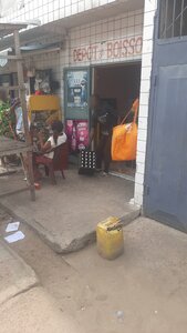 Dépôt de boissons (Brazzaville, Commune de Bacongo, Avenue des Trois Francs), bira dükkanı  Brazzaville'den