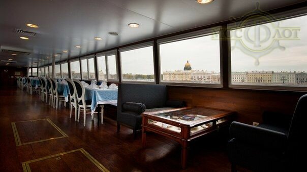 Restoran Teplokhod Notte Bianca, Moskova, foto