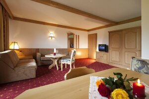 Gasthof & Ferienhof Christler (Vorderlanersbach 231,6293 Tux,), otel  Tux'tan