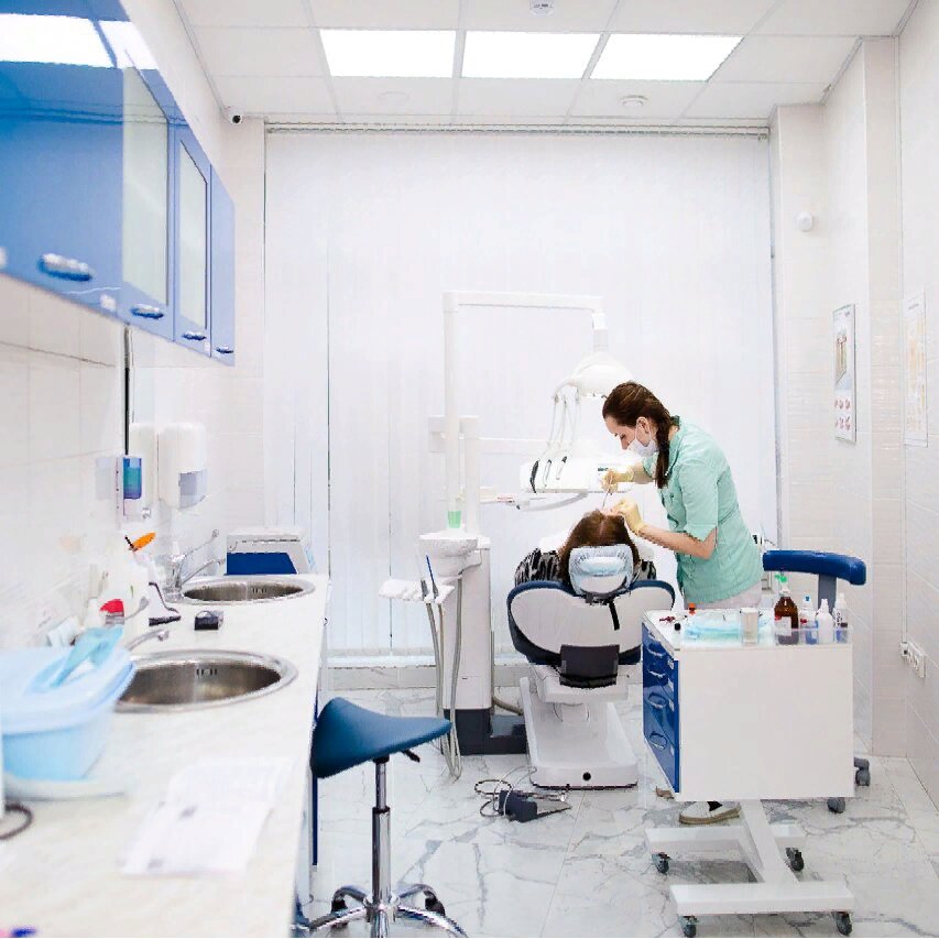 Özel ağız ve diş sağlığı klinikleri ve muayenehaneleri Polar bear, Liubertsy, foto