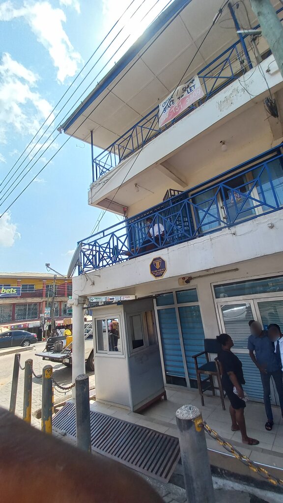 Giyim mağazası Unique Swag Collection, Dünya, foto