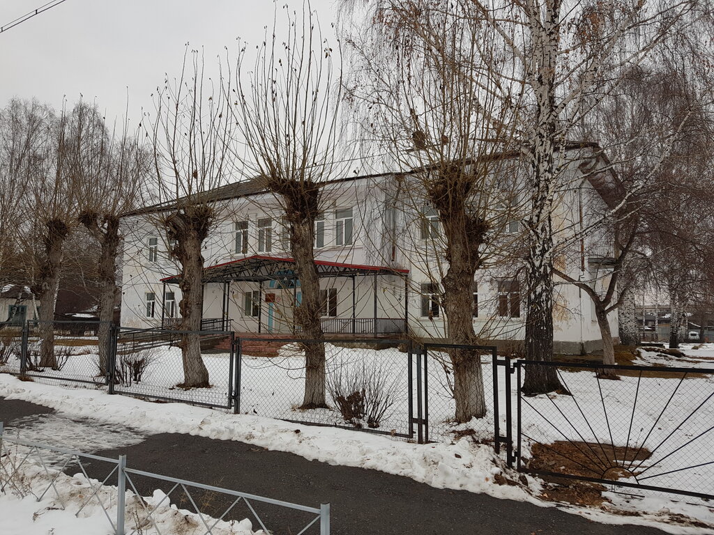 Ortaokul Srednyaya Obshcheobrazovatelnaya shkola № 1 Mou, Tavda, foto