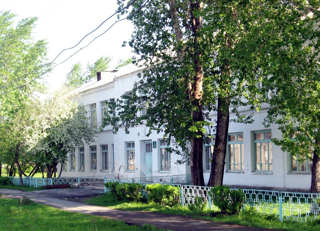 Sanat okulları Children's Art School named after O. S. Bobkova, Novaya Lialia, foto