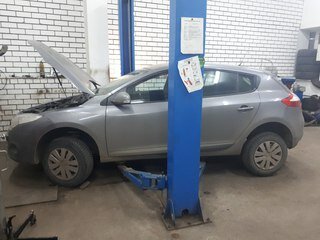 Araç camlarının renklendirilmesi Pit stop, Naberejniye Çelny (Yar Çallı), foto