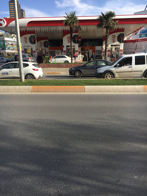 Benzin istasyonu Petrol Ofisi, İstanbul, foto
