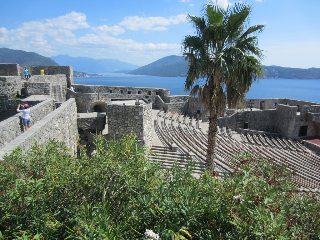 Turistik yerler Крепость Канли-Кула, Herceg Novi, foto