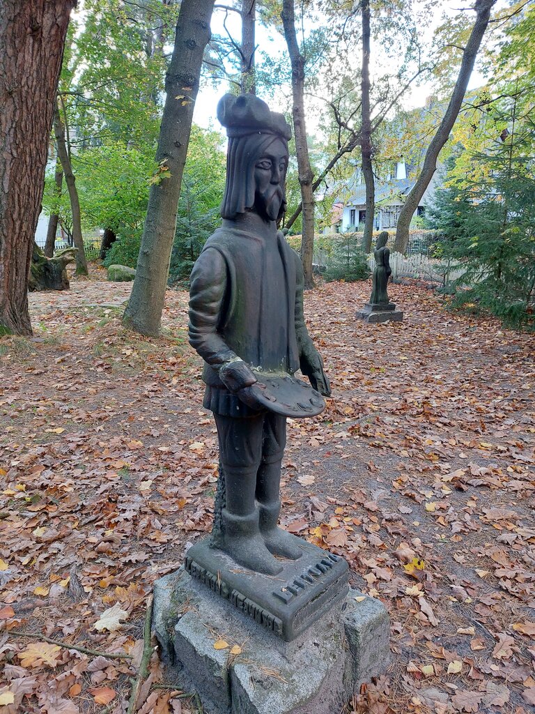 Park, sokak heykeli Герои сказок Э.Т.А. Гофмана, Svetlogorsk, foto