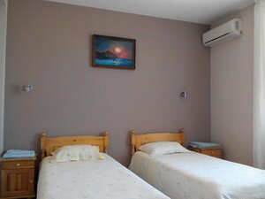 Guesthouse Mirage (Ravno Pole 67,9680 Shabla,), otel  Şabla'dan