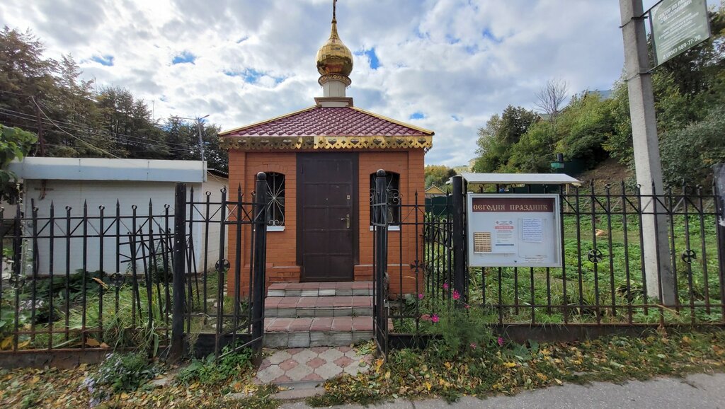 Şapel, haç anıtı Chapel of Myrrhbearers, Vladimir, foto