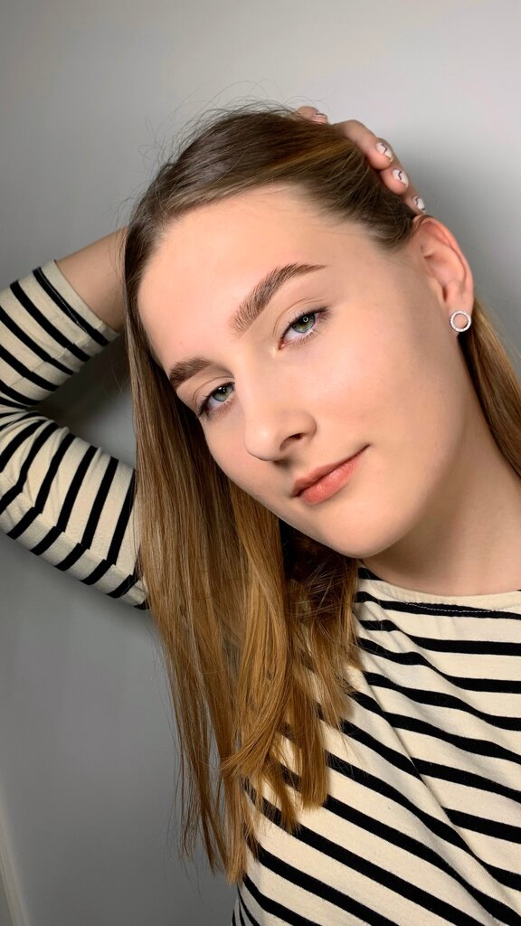 Kaş ve kirpik salonu Olya Browmaker, Saint‑Petersburg, foto