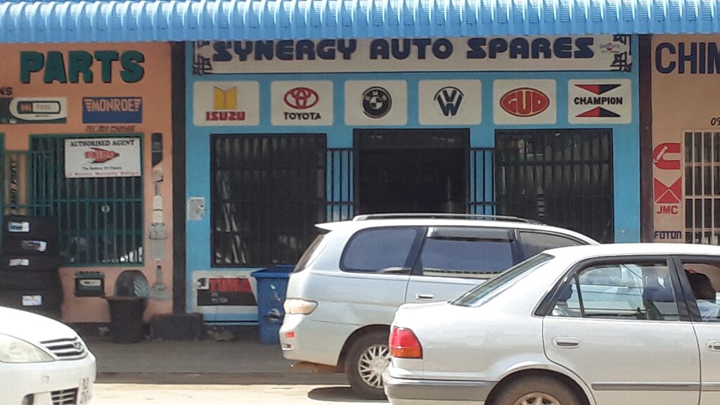 Otomobil yedek parçaları Synergy Auto Spares, Lusaka, foto