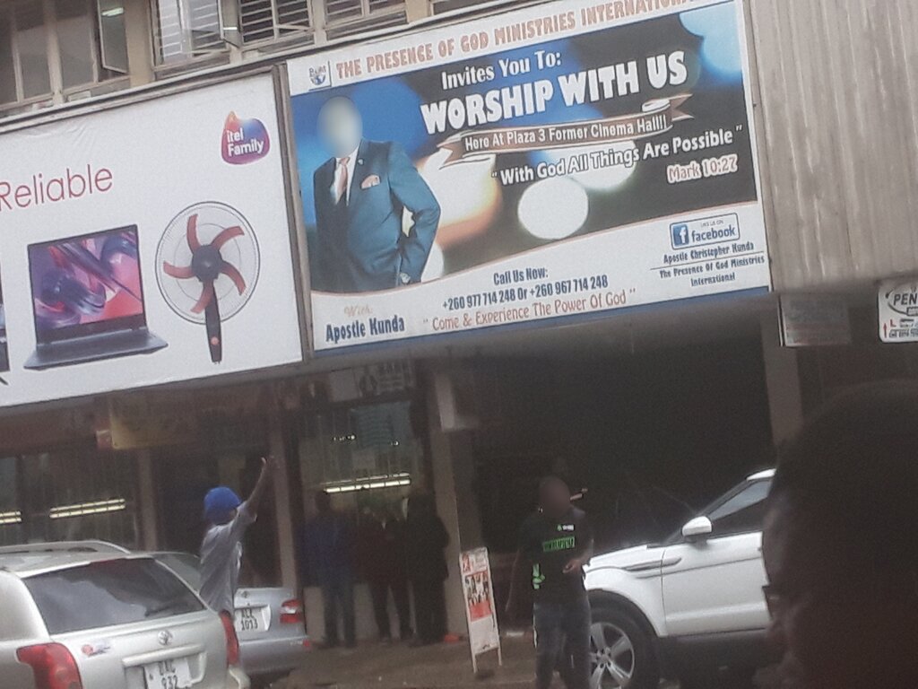 Dini dernekler The Presence Of God, Lusaka, foto