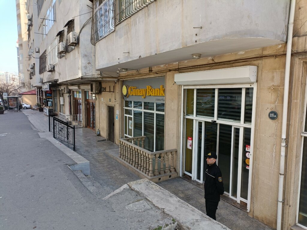 Banka Günay Bank, Bakü, foto