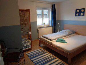Ferienhaus Glück Auf (Kirchwiesenweg No:10, Dinslaken), otel  Dinslaken'den