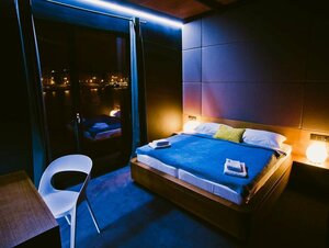 Botel Pivovar (Bratislava, Petržalka), otel  Bratislava'dan