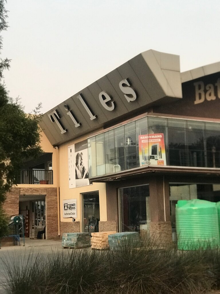 Yapı malzemeleri pazarı Handyman's Paradise, Lusaka, foto