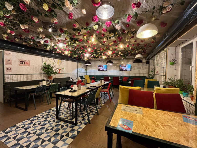 Restoran Dough Place, Bişkek, foto