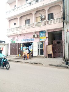 Ets. Makassa (Brazzaville, Commune de Poto-Poto, Avenue Miadeka), fast food  Brazzaville'den