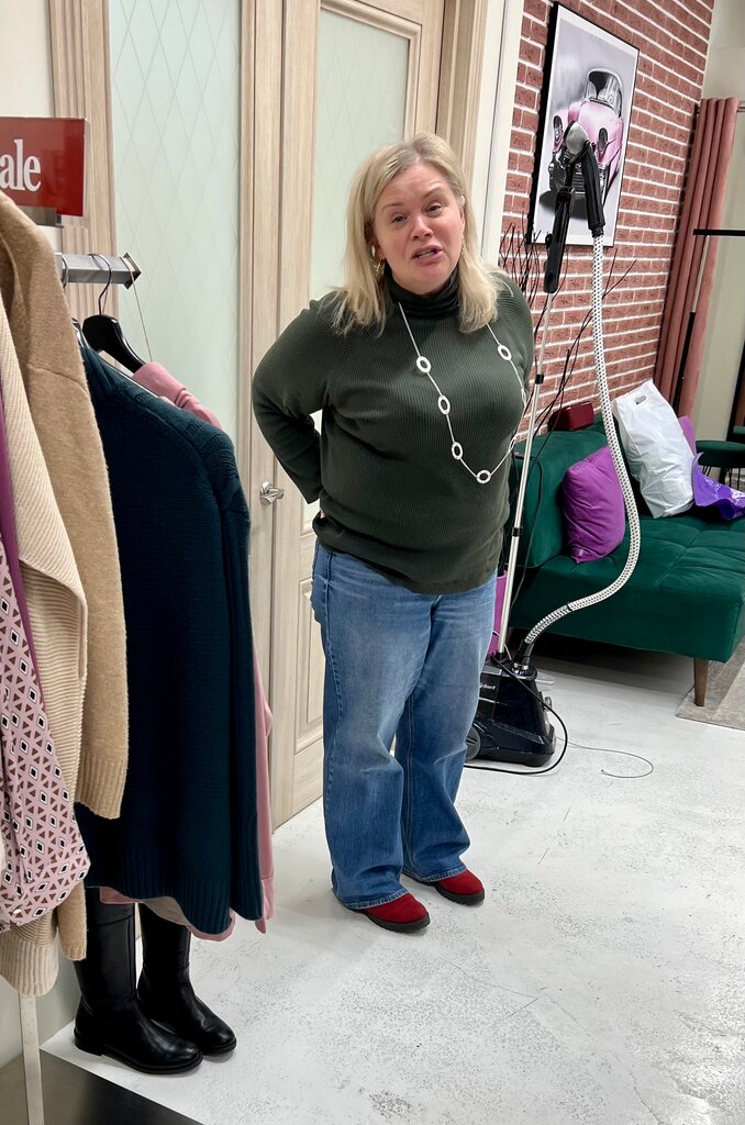 Büyük beden mağazaları Dress by U. S., Moskova, foto