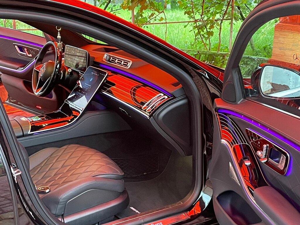 Şehiriçi yolcu taşımacılığı Premium car rental, Mineralniye Vodi, foto